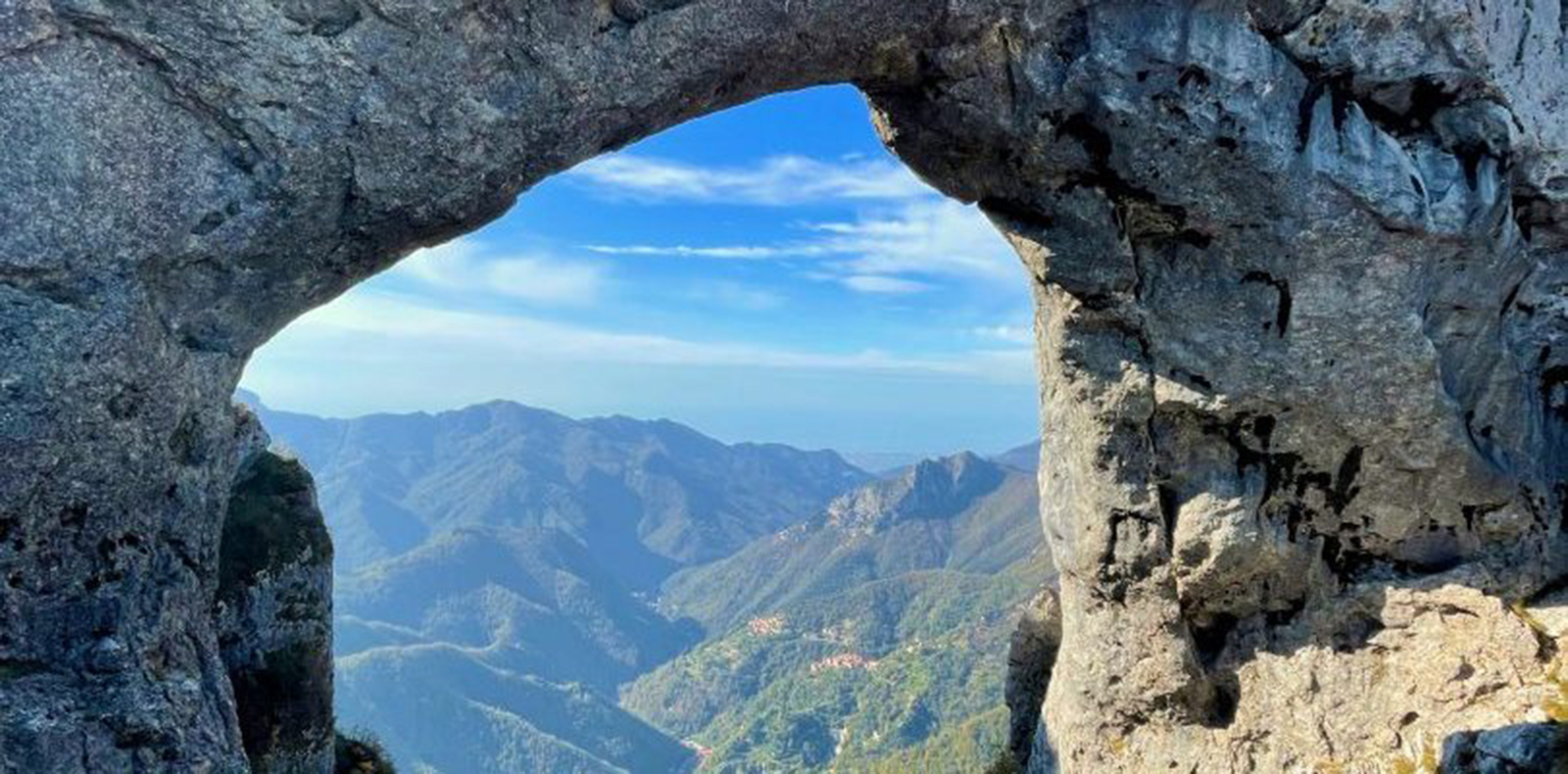 Monte Forato da Stazzema: l’arco naturale delle Apuane | Visit Tuscany